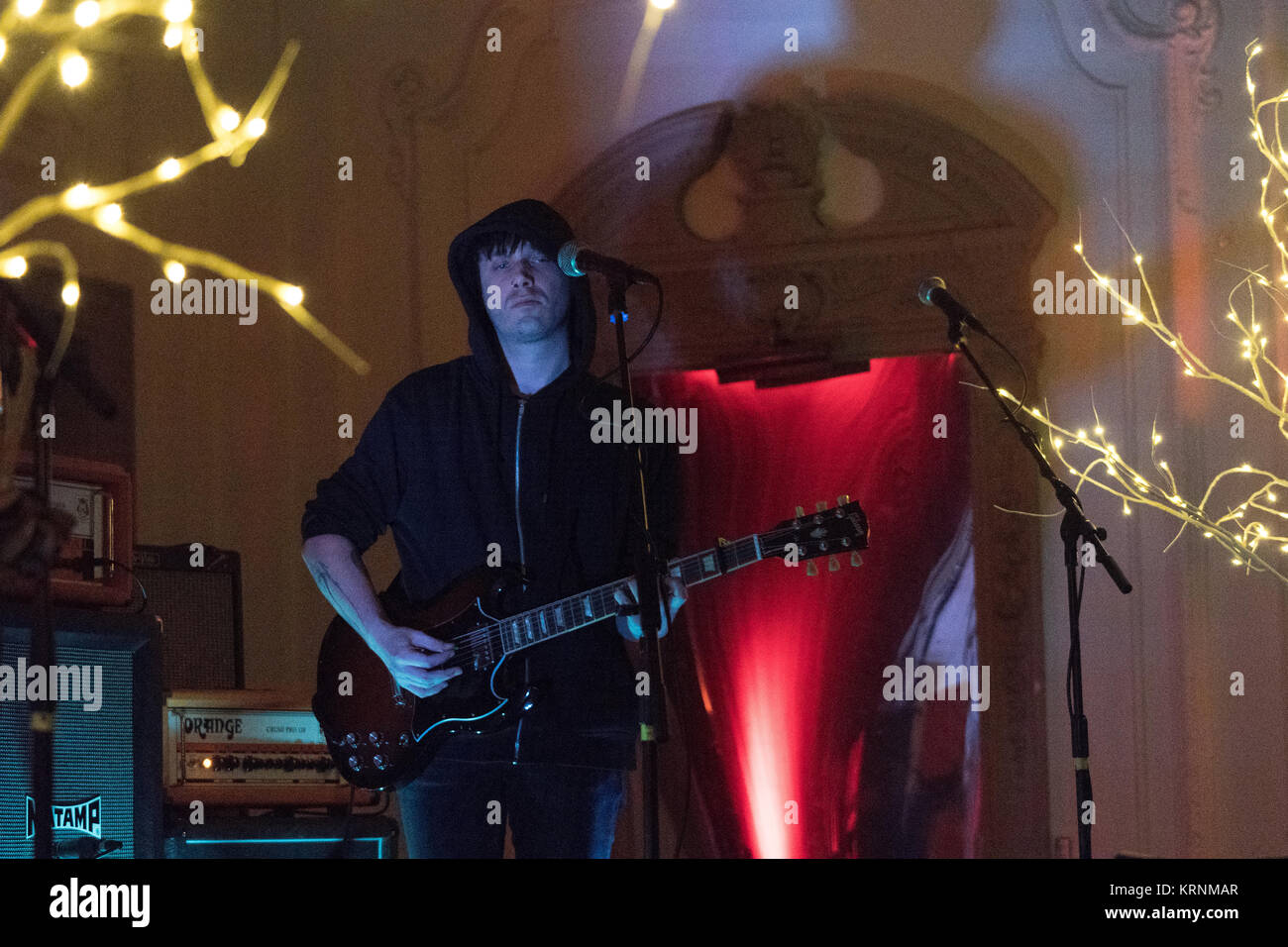 Emma ruth rundle singer hi-res stock photography and images - Alamy