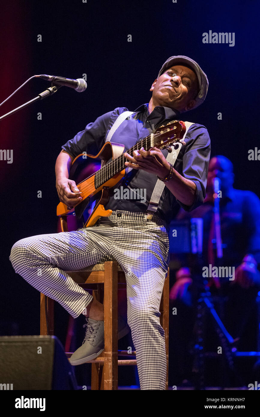 Tito Paris performing live on stage at the Coliseu dos Recreios in ...