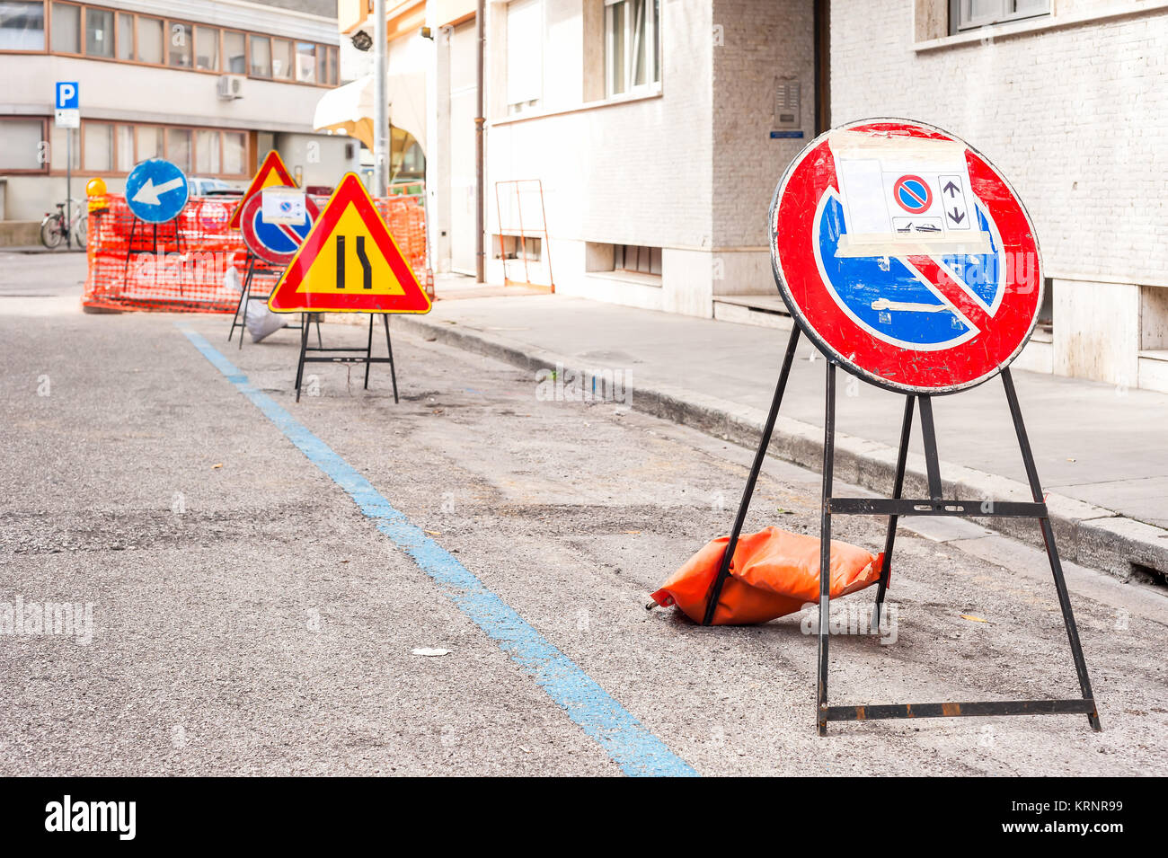 No parking sign post for road works Stock Photo - Alamy