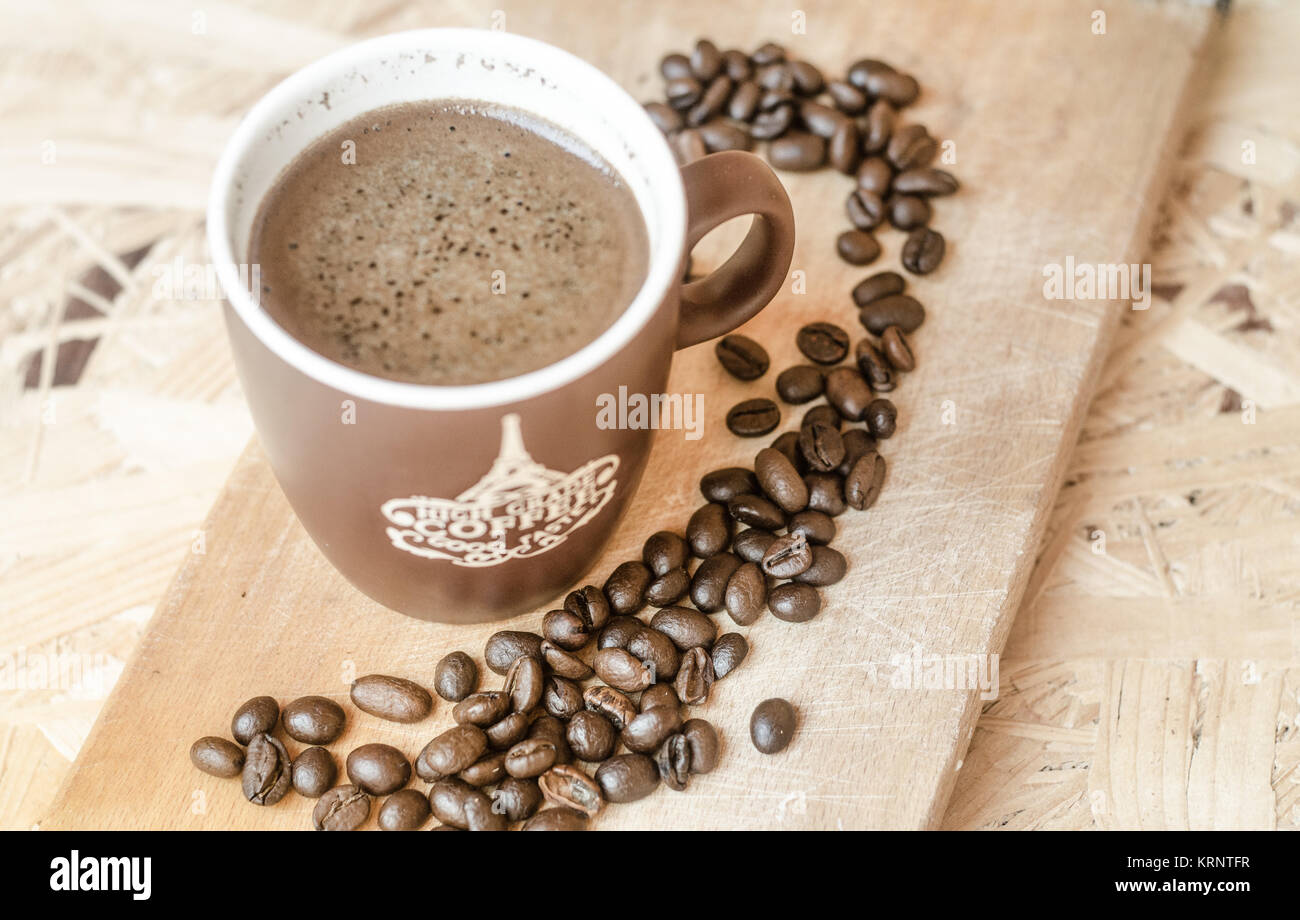 freshly ground coffee, coffee beans Stock Photo - Alamy