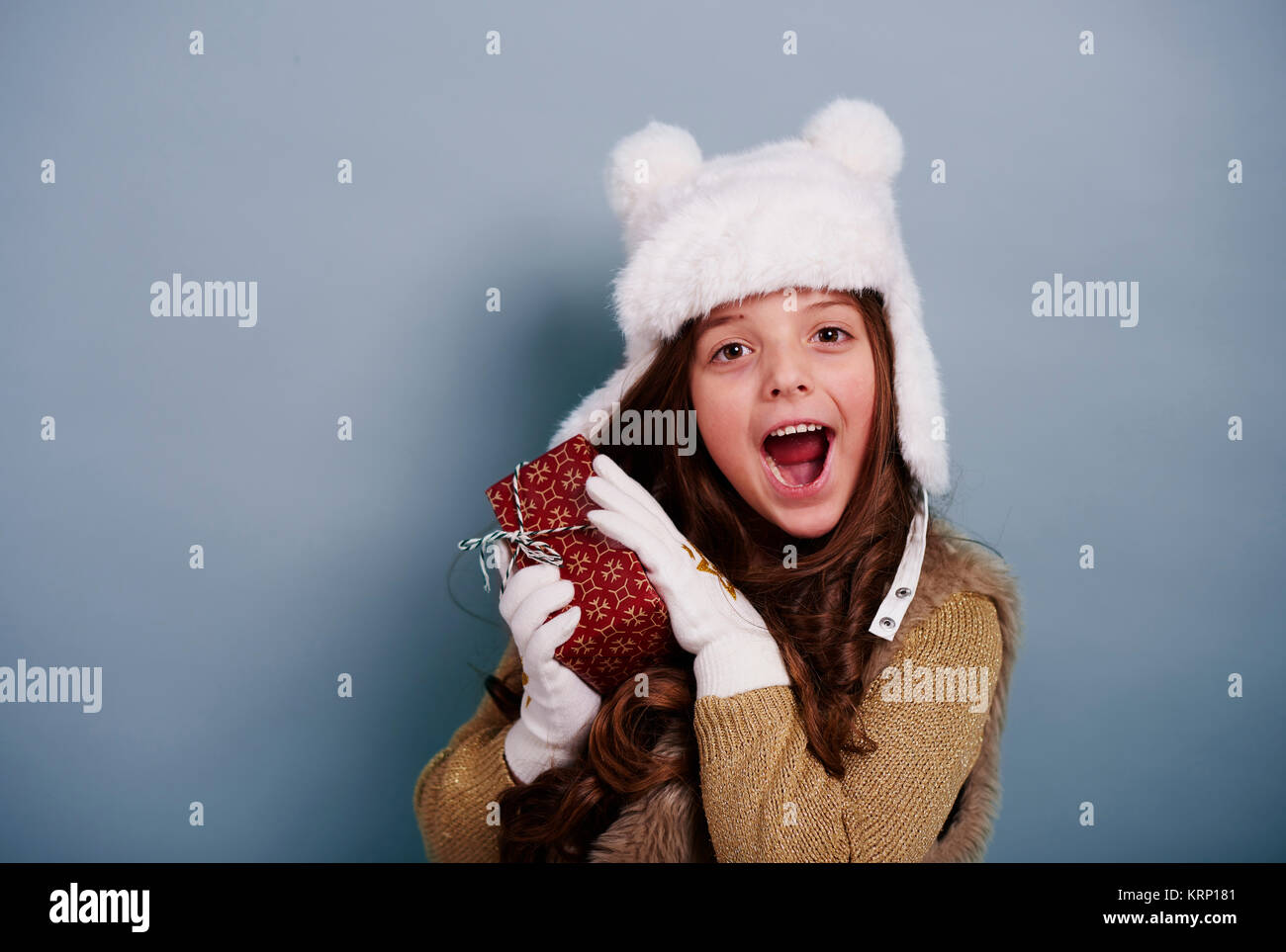 Child guessing box hi-res stock photography and images - Alamy