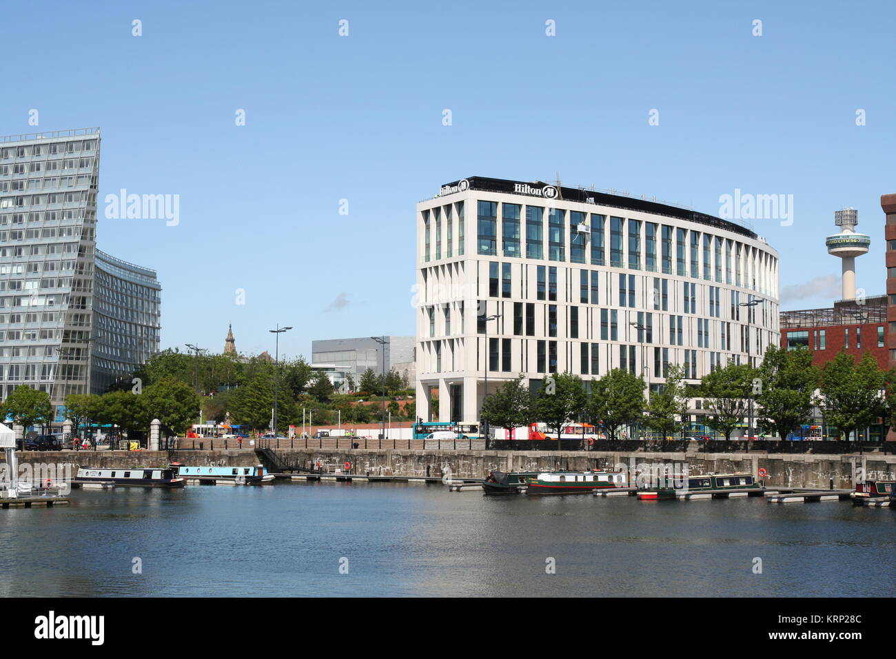 Hilton Hotel and Liverpool waterfront Stock Photo - Alamy