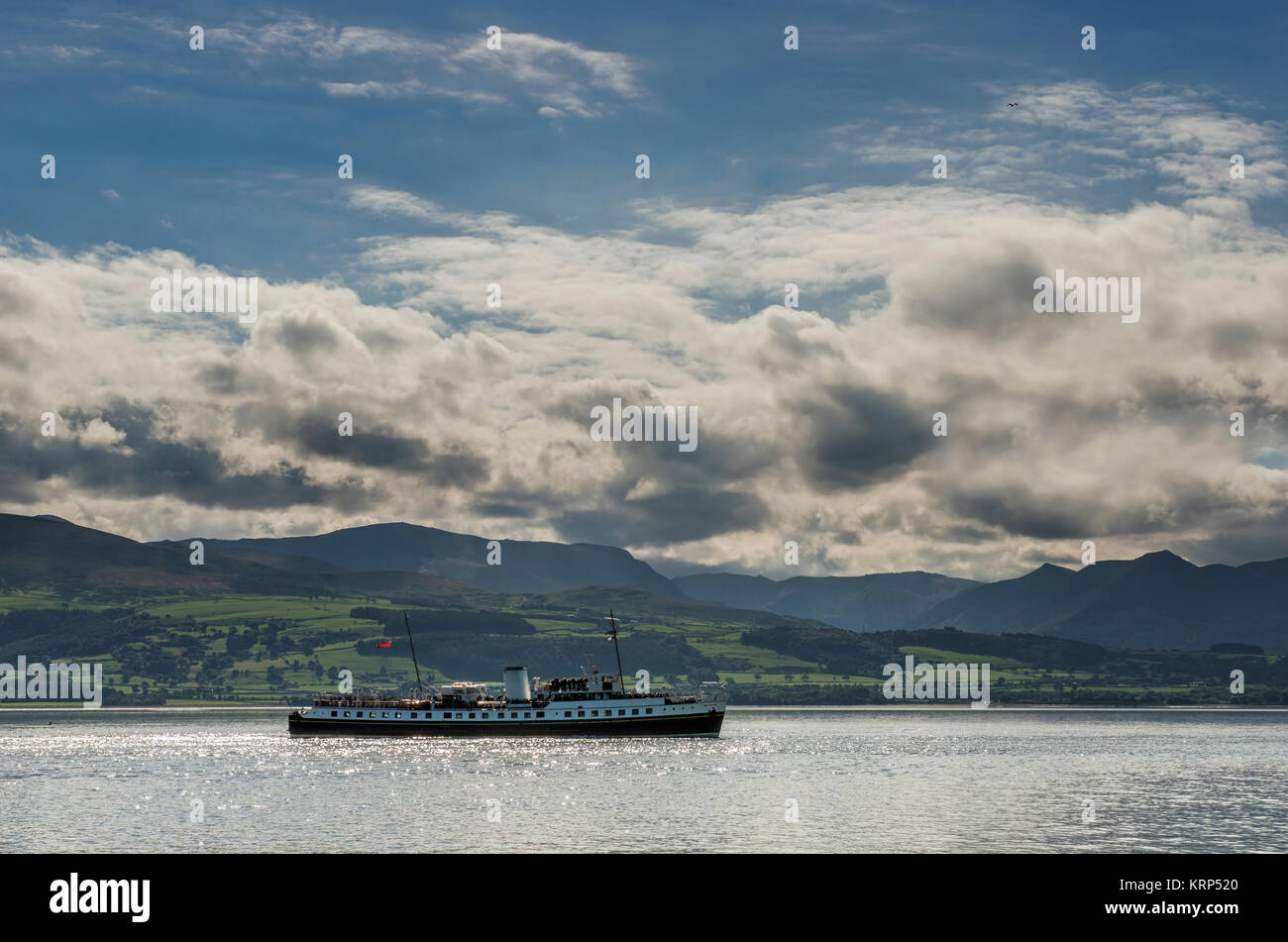 Boat sailing in menai straits hi-res stock photography and images - Alamy