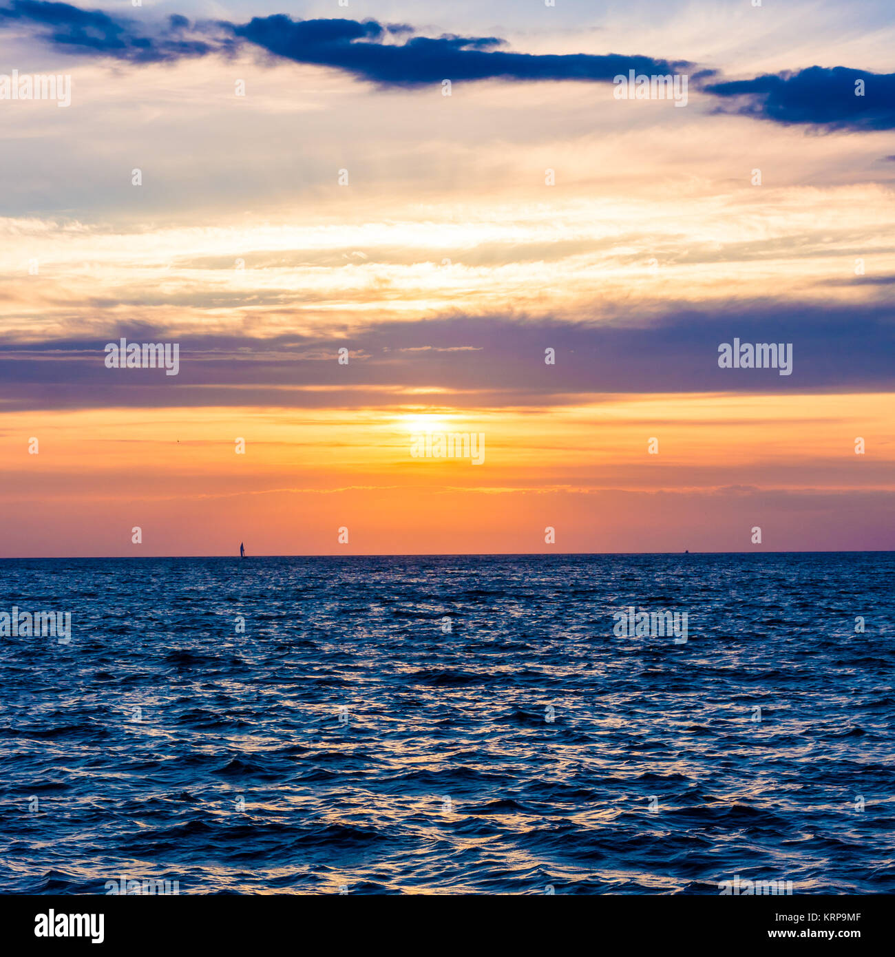 Amazing summer sunset. Beautiful sunset landscape Stock Photo - Alamy