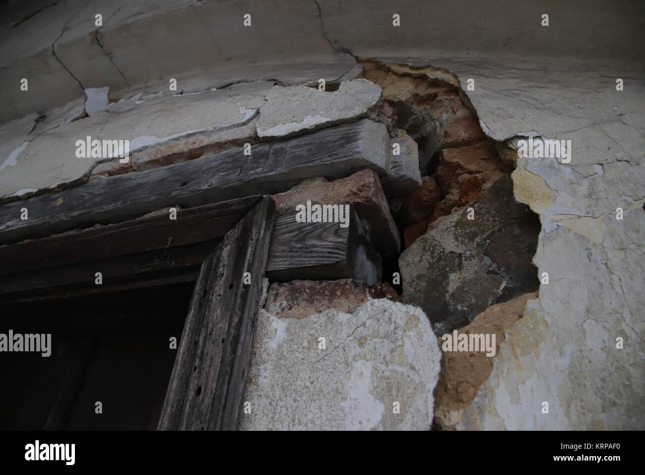 old wooden door frame Stock Photo - Alamy