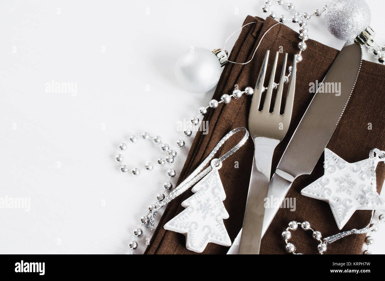 Christmas table place setting. Holidays background Stock Photo - Alamy