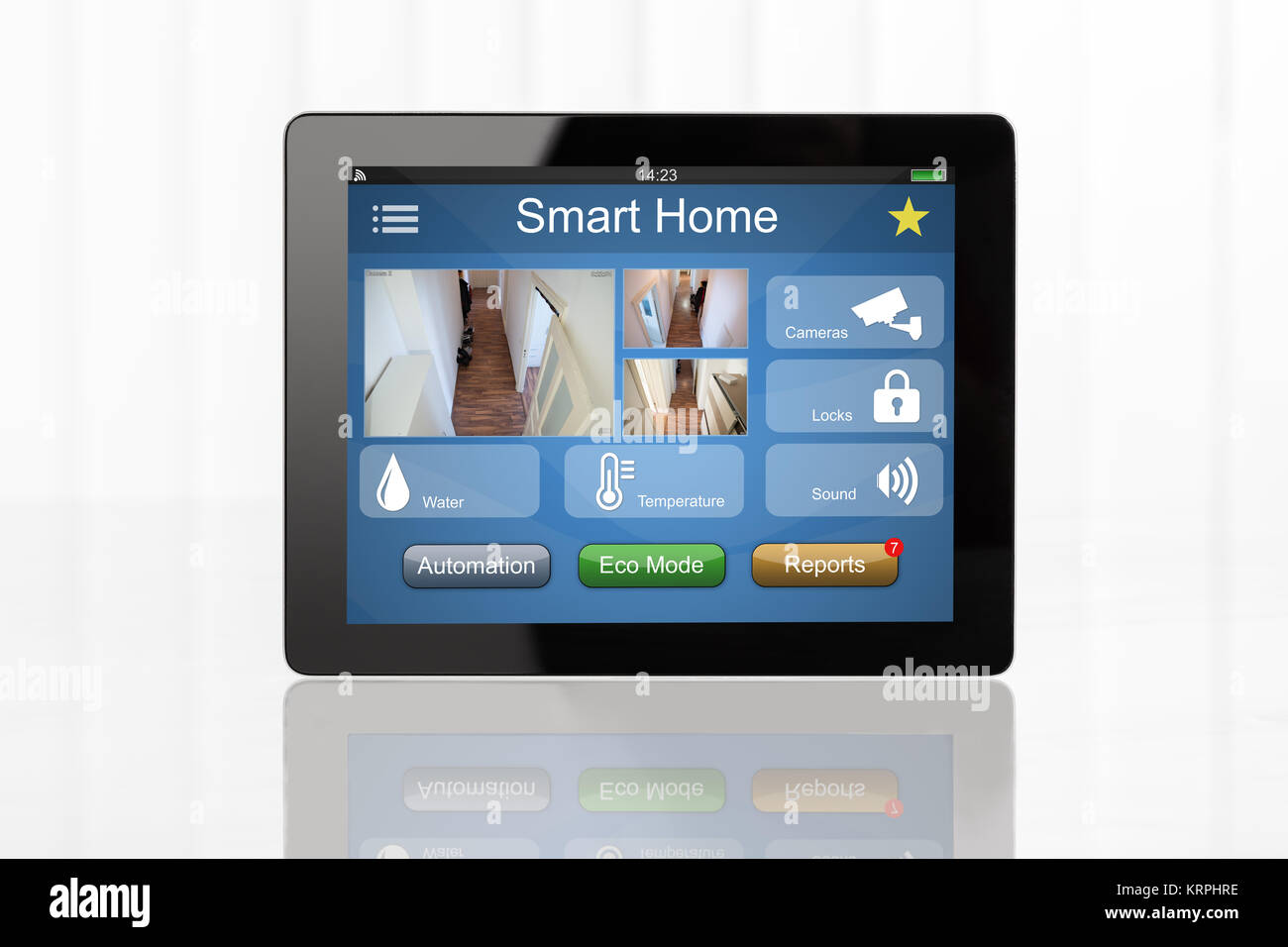 Smarthome system hi-res stock photography and images - Alamy