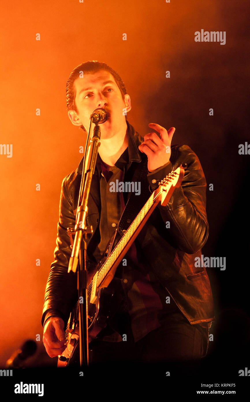 The Arctic Monkeys Singer Alex Turner Pictured Hi Res Stock Photography