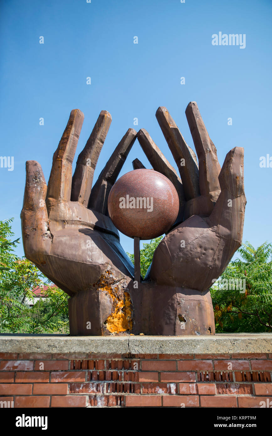 Worker's movement memorial, Memento Park, Budapest Stock Photo - Alamy