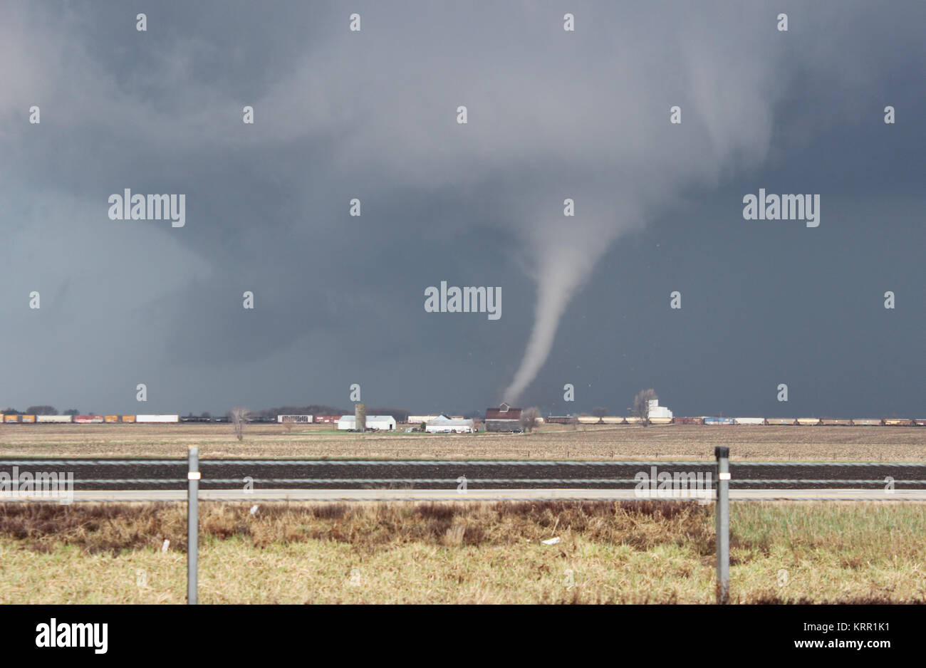 Skinny tornado hi-res stock photography and images - Alamy