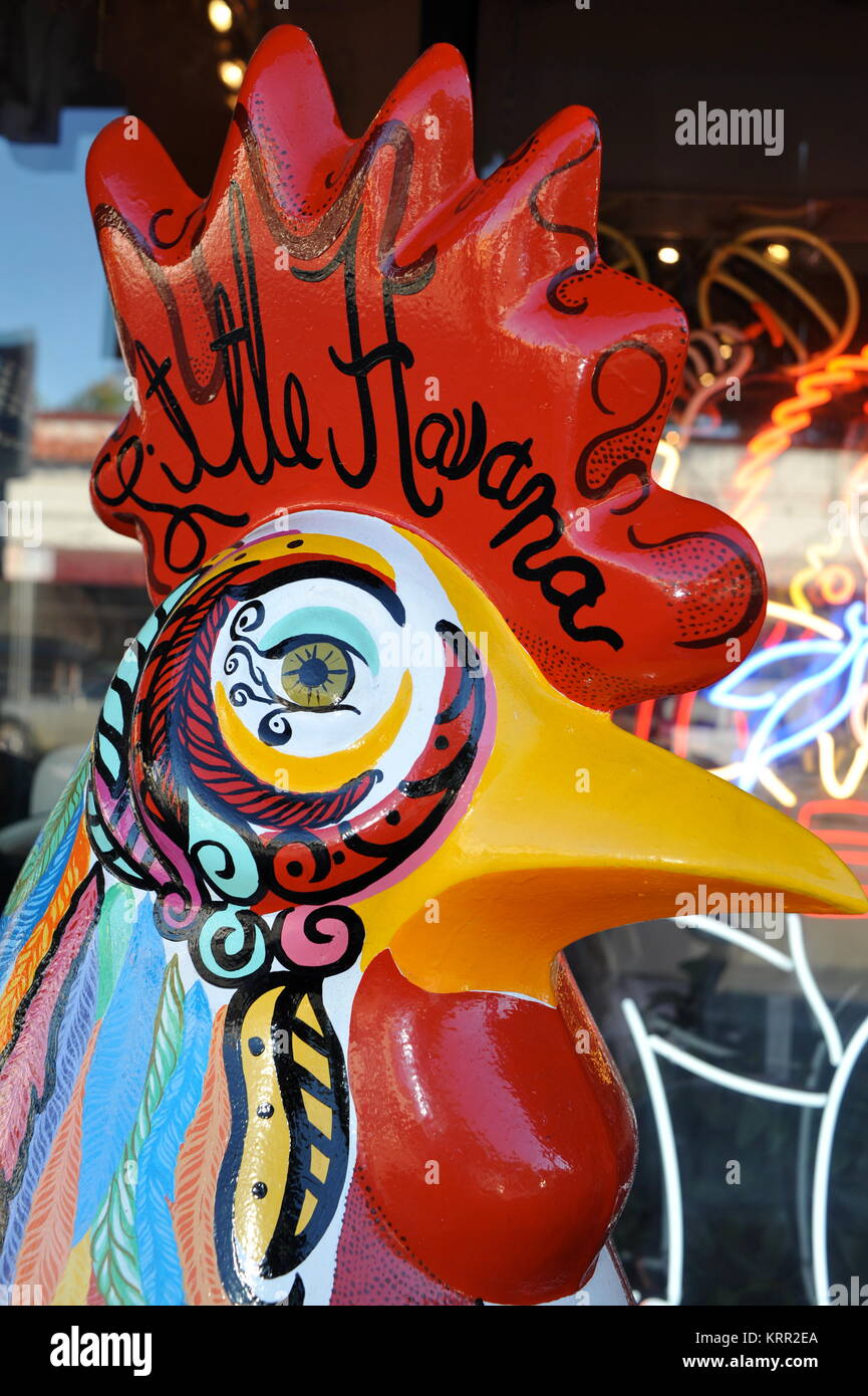 Colorful and artistic giant cockerel rooster chicken sculpture in Calle ...