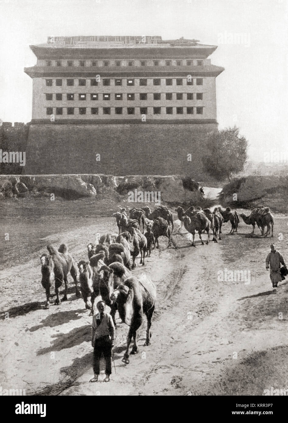 Chinese city wall 16th century hi-res stock photography and images - Alamy