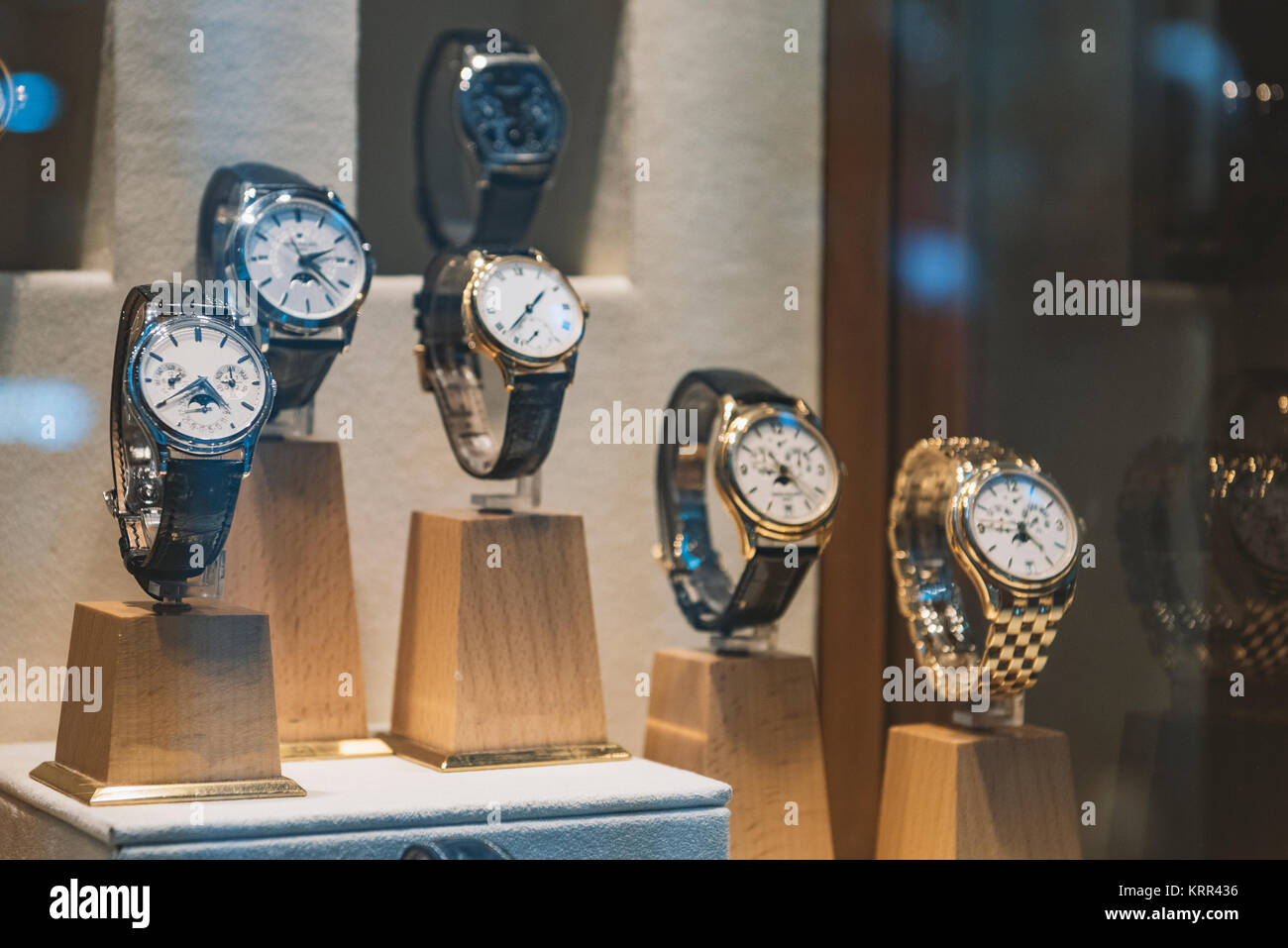 Luxury men watches in a store in London Stock Photo - Alamy