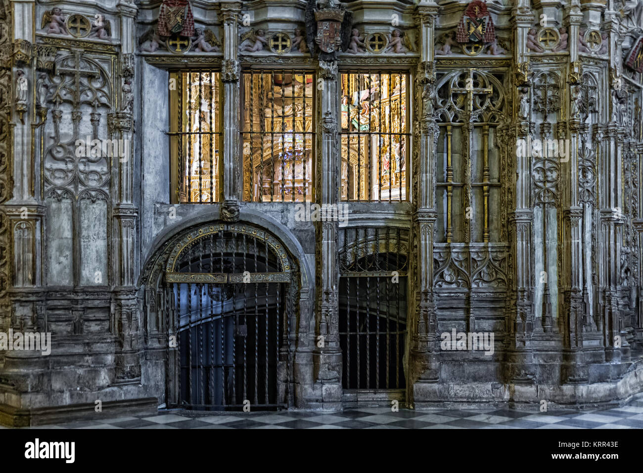 Toledo Cathedral Interior High Resolution Stock Photography and Images ...