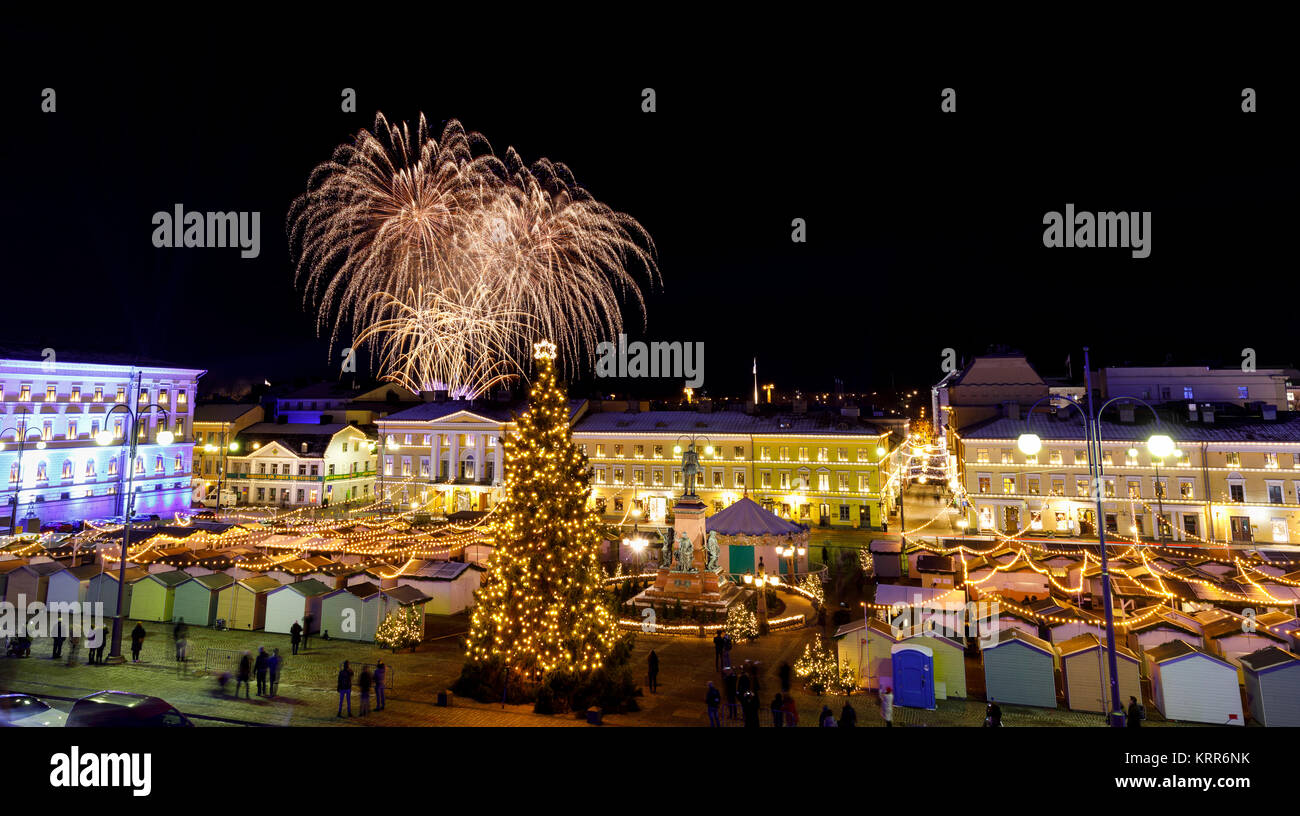 Helsinki christmas market hi-res stock photography and images - Alamy