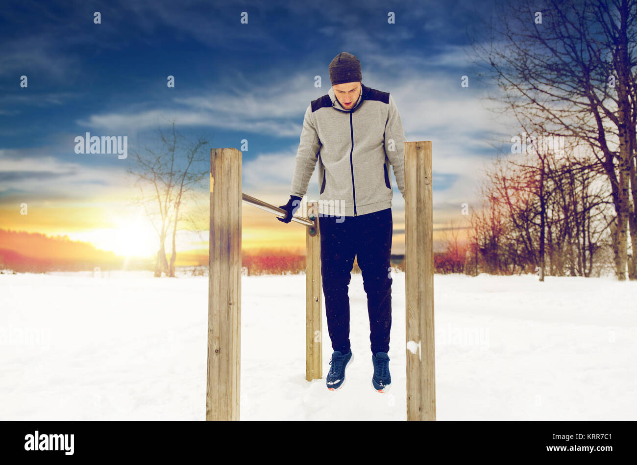 Parallel bar hi-res stock photography and images - Alamy