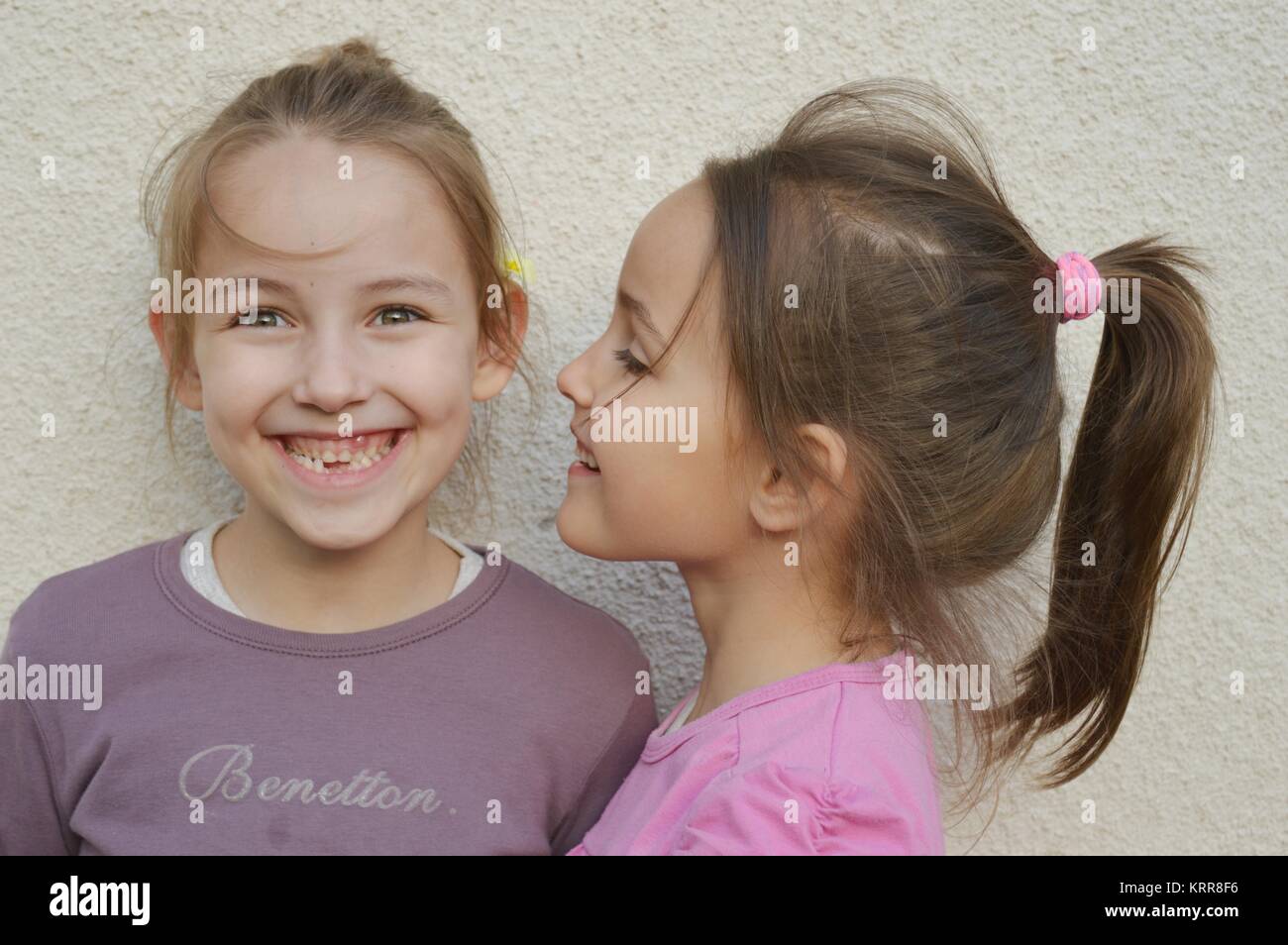 Two girls hi-res stock photography and images - Alamy