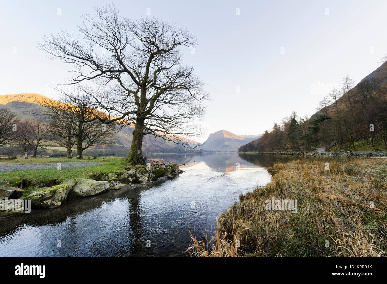 View of Buttermere Dubs leading to Buttermere lake with Fleetwith Pike ...