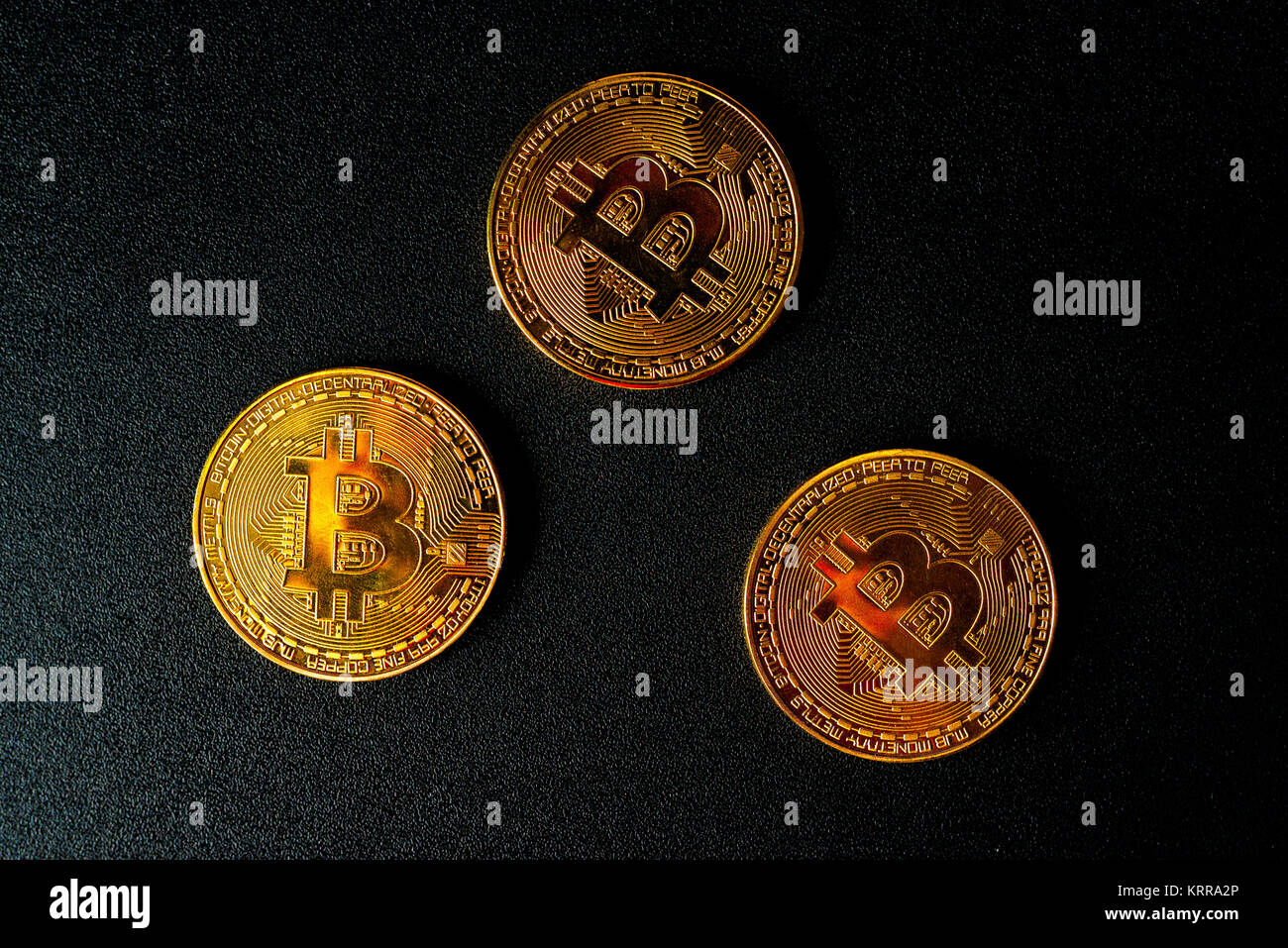 Decentralized network symbol hi-res stock photography and images - Alamy