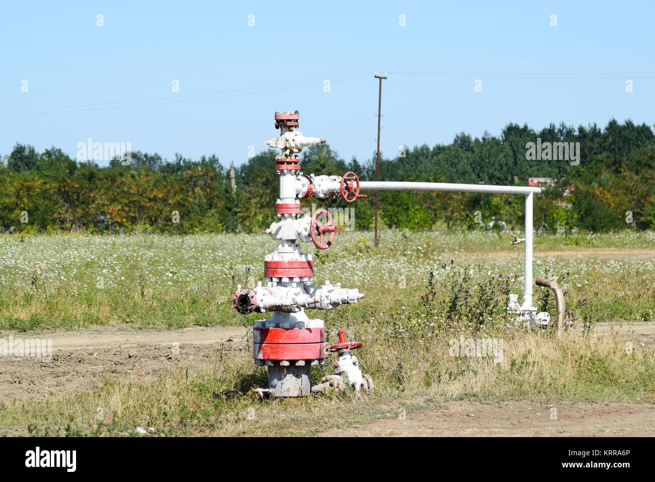 Well for oil and gas production. Oil well wellhead equipment. Oil ...