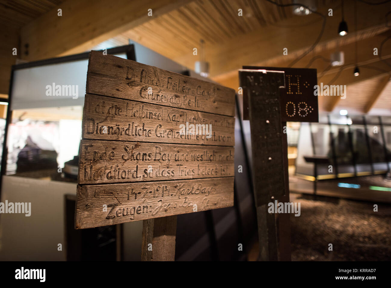 Svalbard architecture hi-res stock photography and images - Alamy