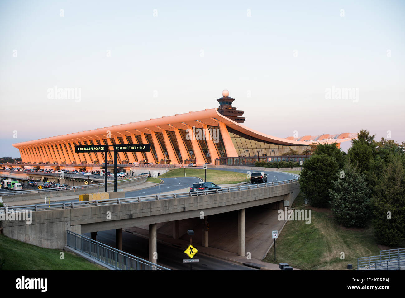 Dulles airport mobile lounges hi-res stock photography and images - Alamy