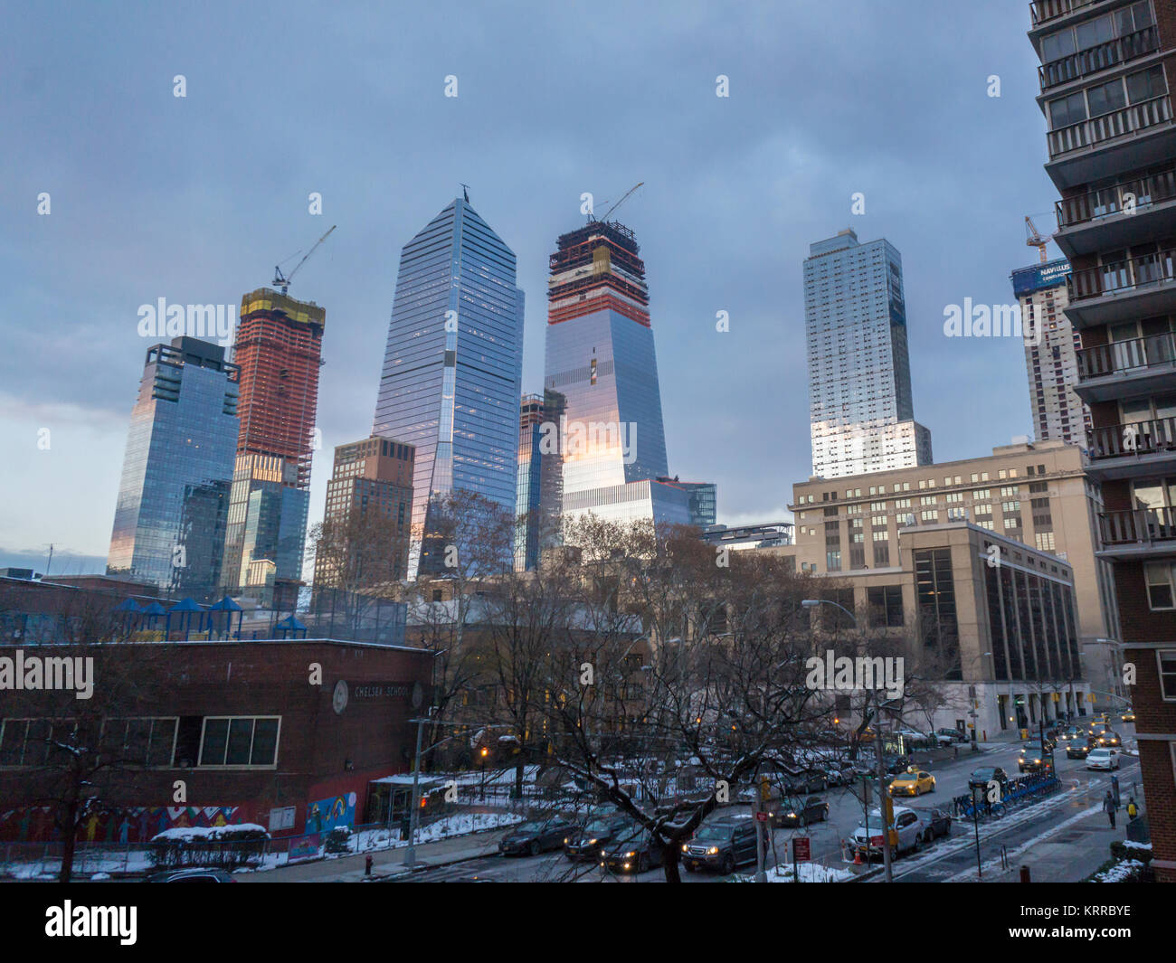 10 Hudson Yards, left, and other Hudson Yards development in New York ...