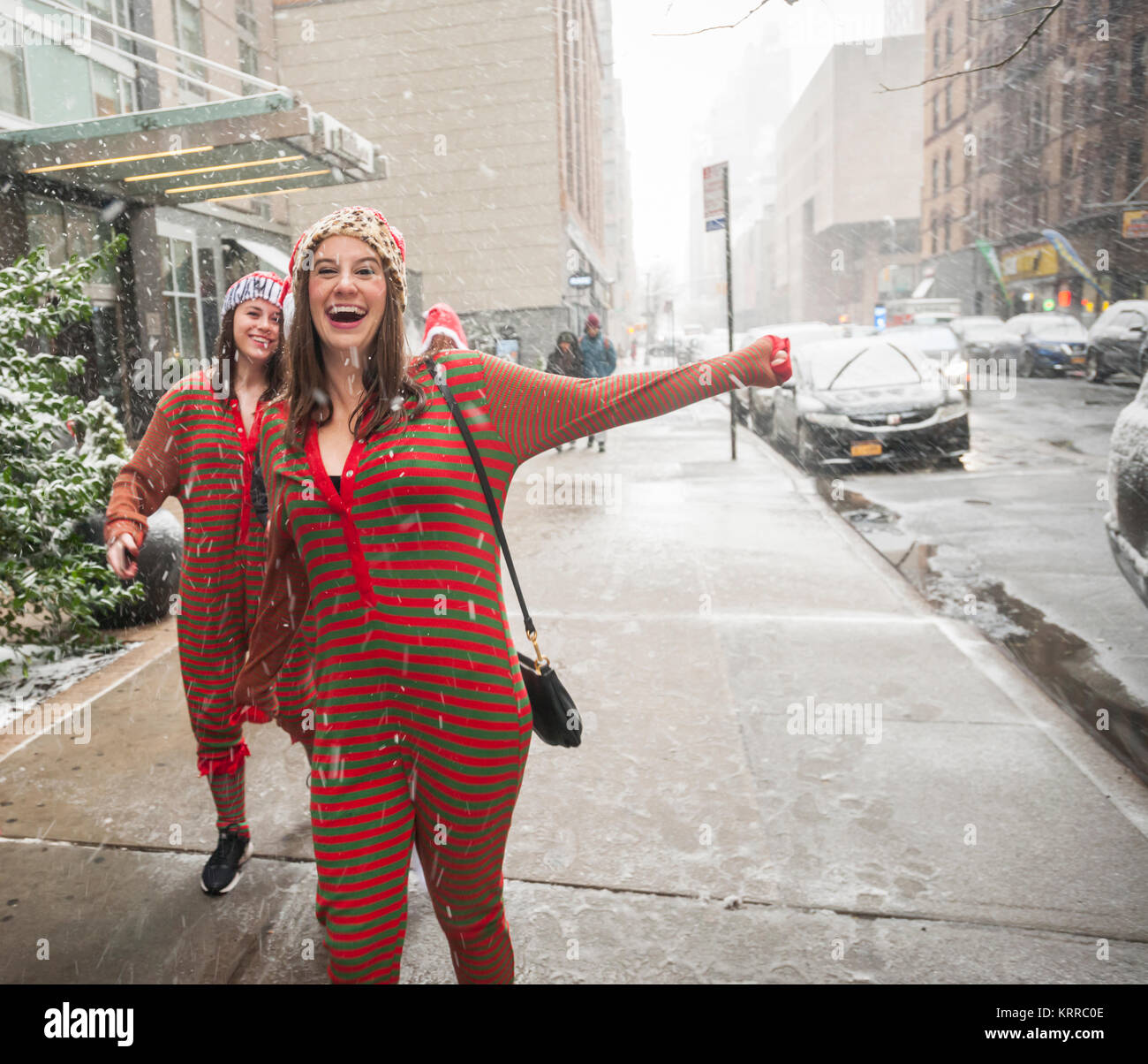 Elf drinking beer hi-res stock photography and images - Alamy