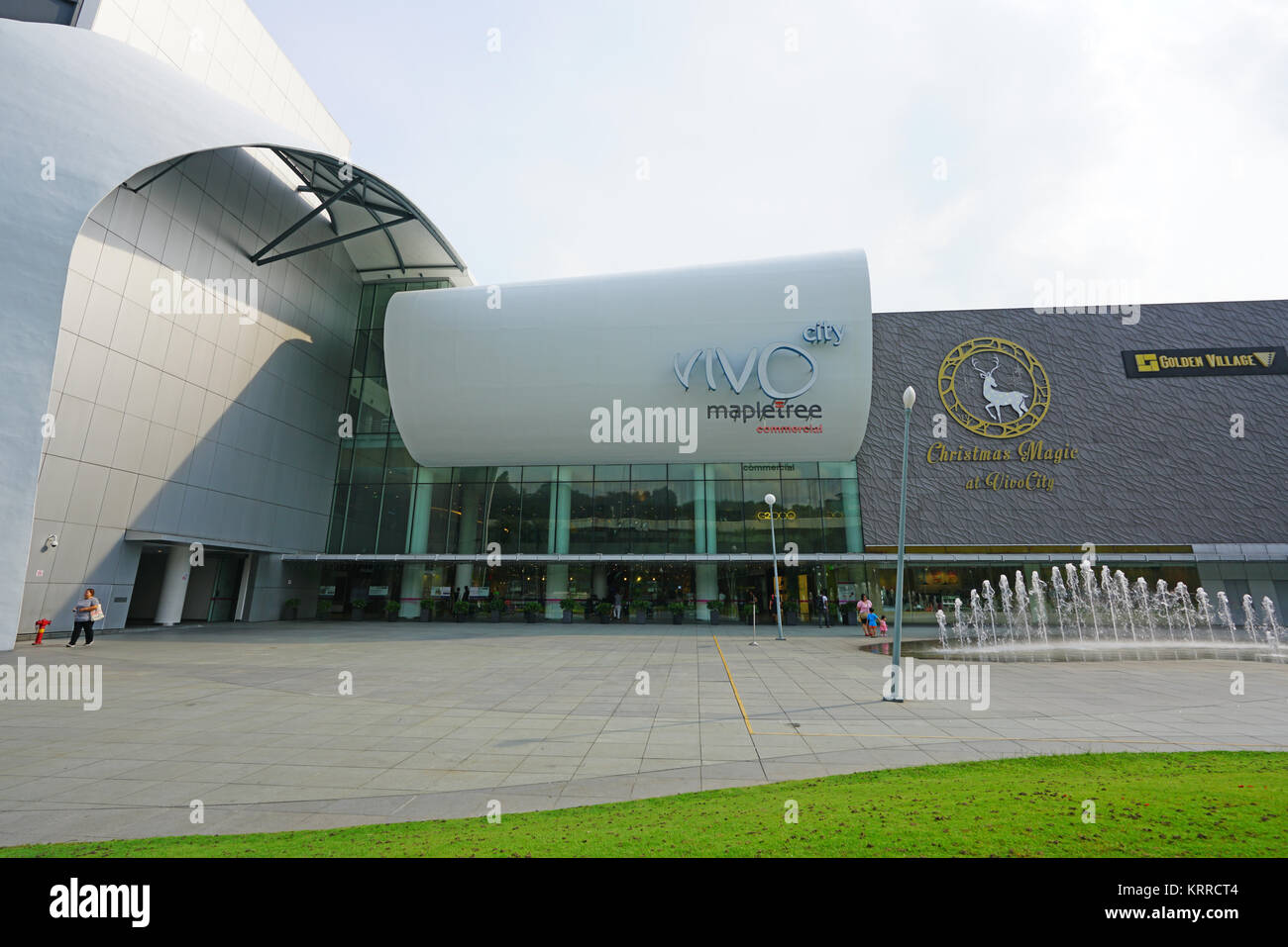 View of Vivo City, the largest shopping mall in Singapore Stock Photo ...
