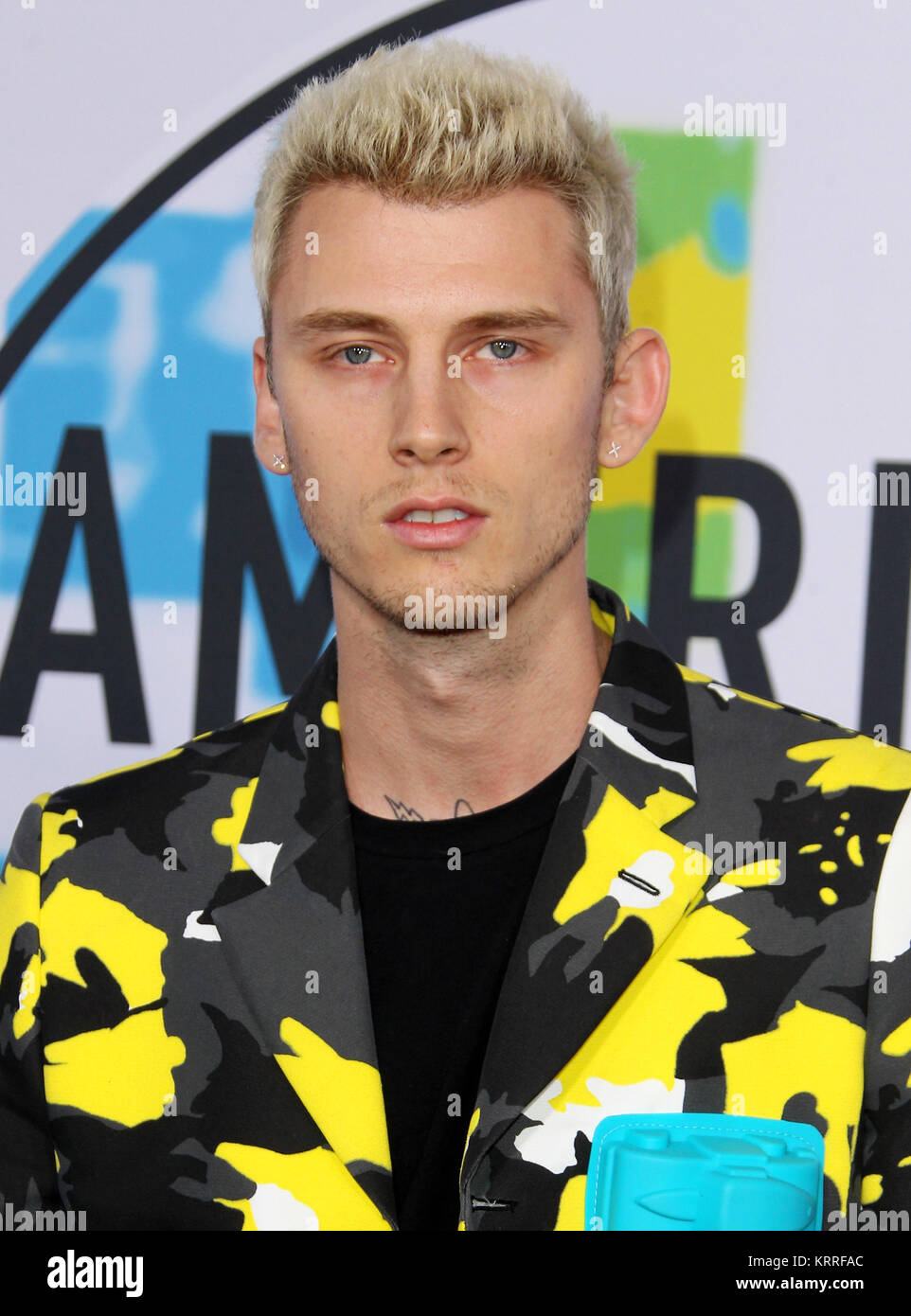 2017 American Music (AMA) Awards - Arrivals Featuring: Machine Gun ...