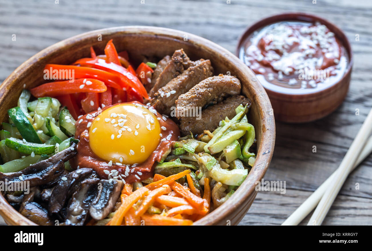 Bowl of bibimbap Stock Photo - Alamy