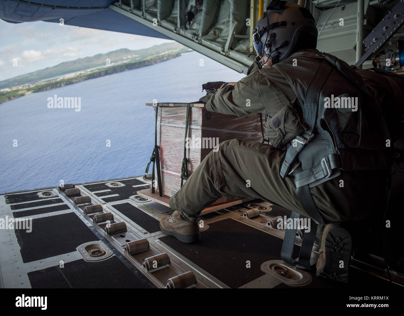 Operation push hi-res stock photography and images - Alamy