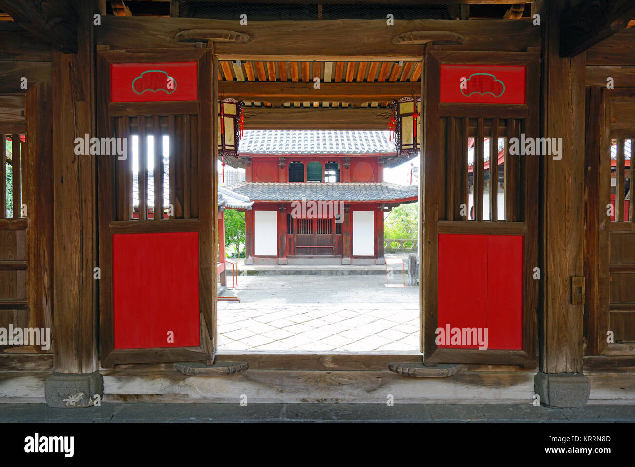 Obaku zen nagasaki hi-res stock photography and images - Alamy