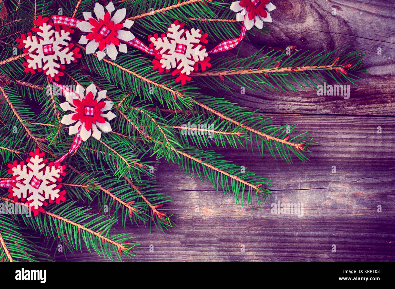 Christmas wooden background with decorations and spruce branches Stock ...