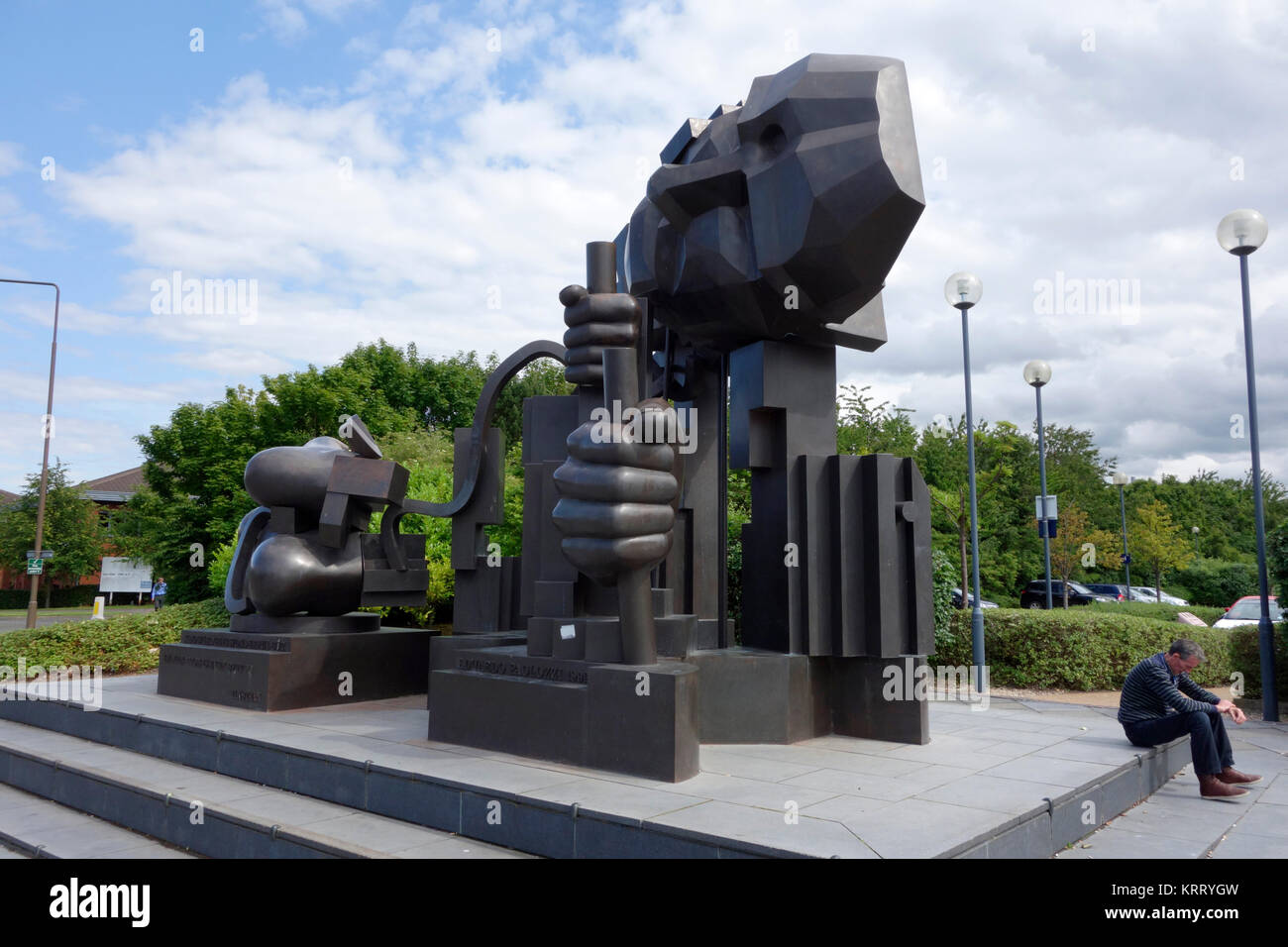 Eduardo paolozzi sculptures hi-res stock photography and images - Alamy