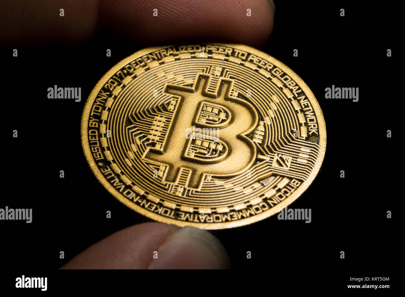Gold Bitcoin coin Stock Photo - Alamy