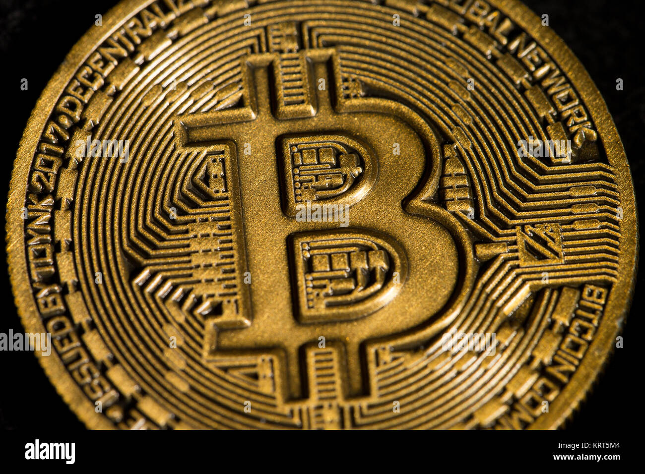 Gold Bitcoin coin Stock Photo - Alamy