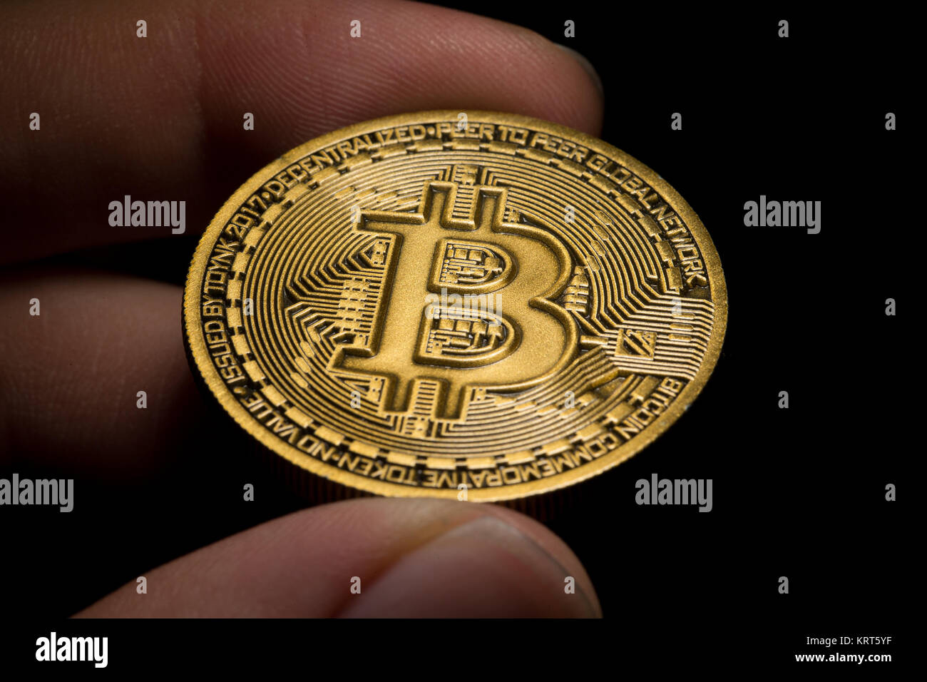 Gold Bitcoin coin Stock Photo - Alamy