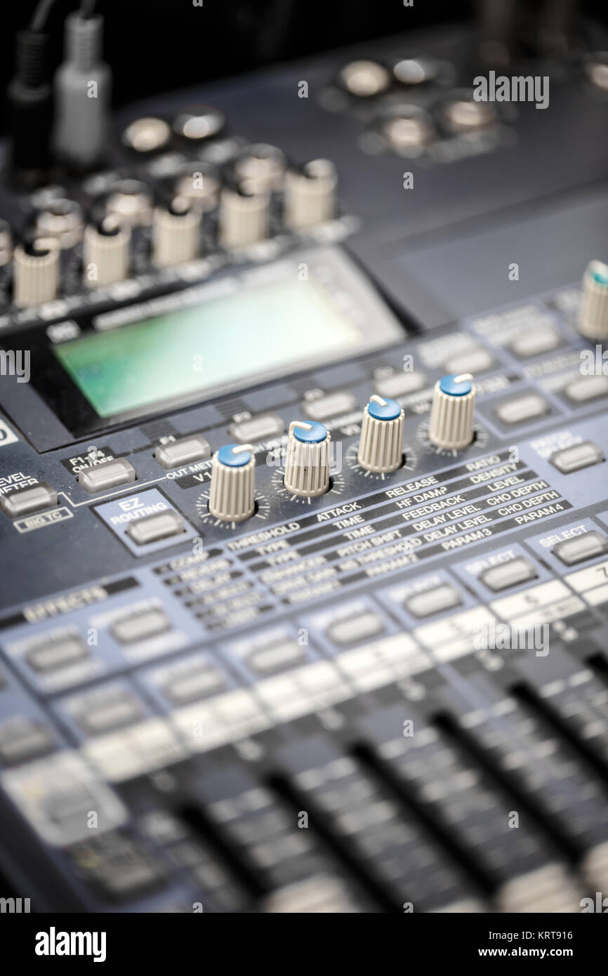 Audio sound desk Stock Photo - Alamy