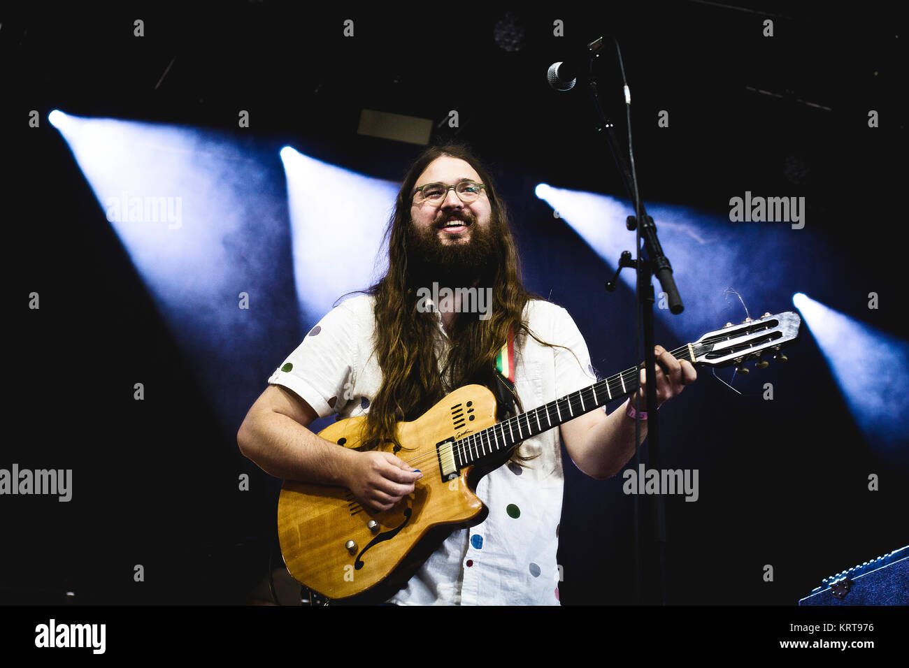 The American singer and guitarist Matthew E. White was smiling to the ...