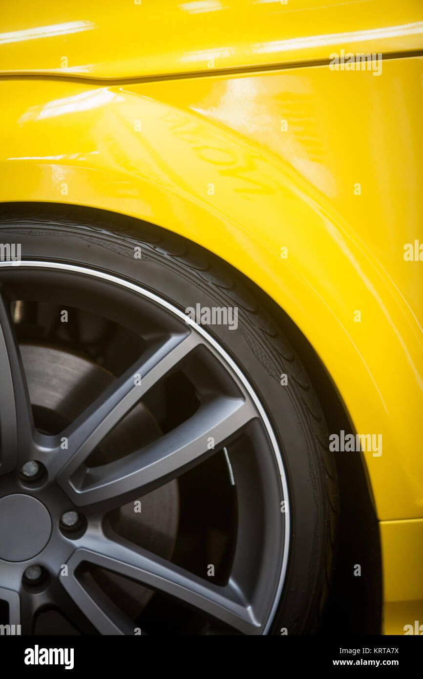 Car rim detail Stock Photo - Alamy