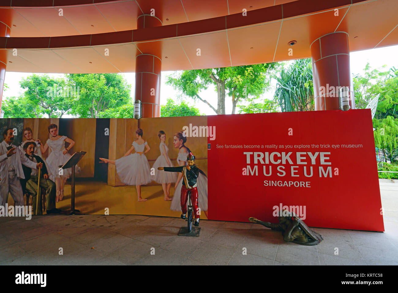 View of the Trick Eye Museum, a 3-D attraction located in Singapore Stock Photo - Alamy
