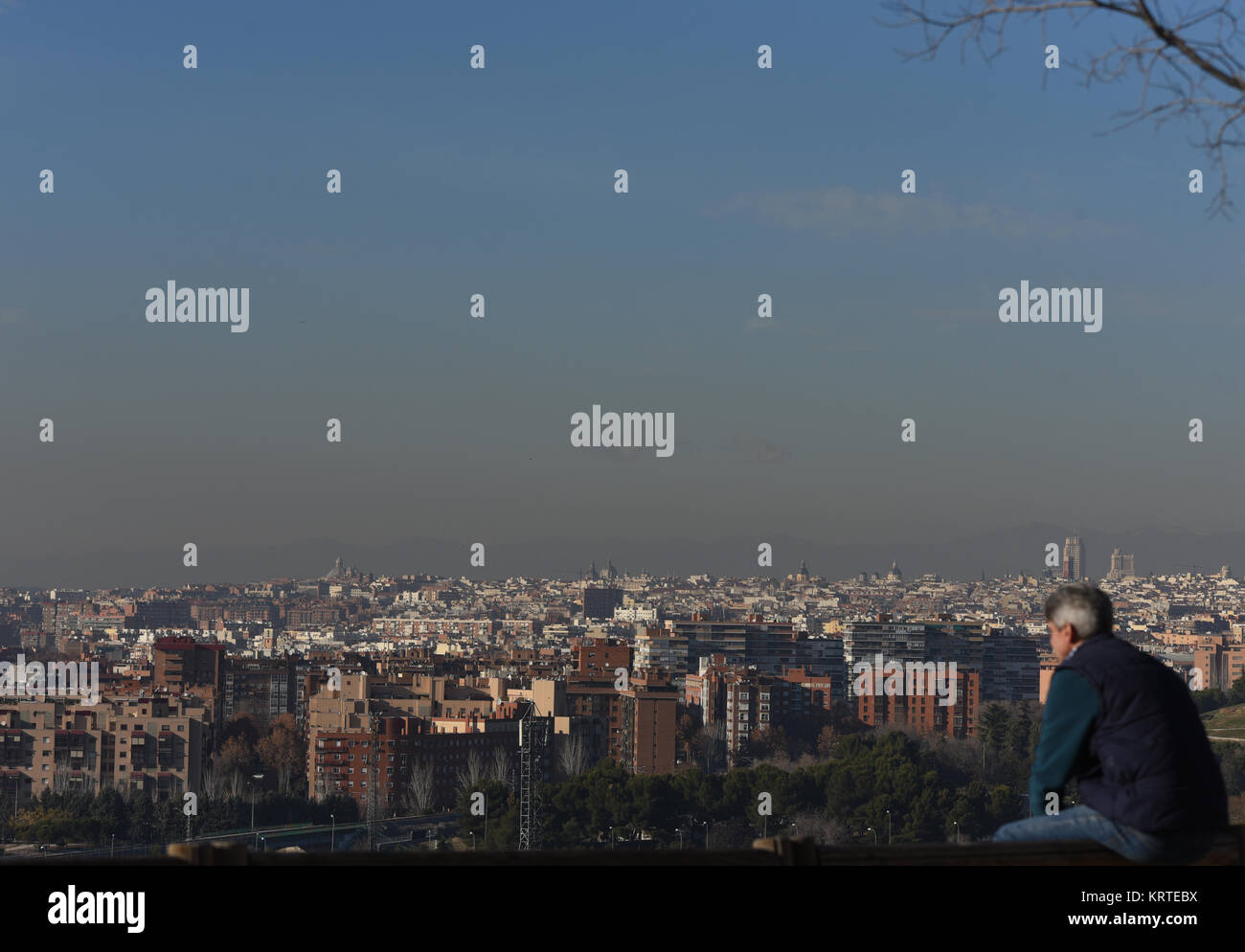 Madird, Spain. 20th Dec, 2017. A general view through smog of Madrid ...