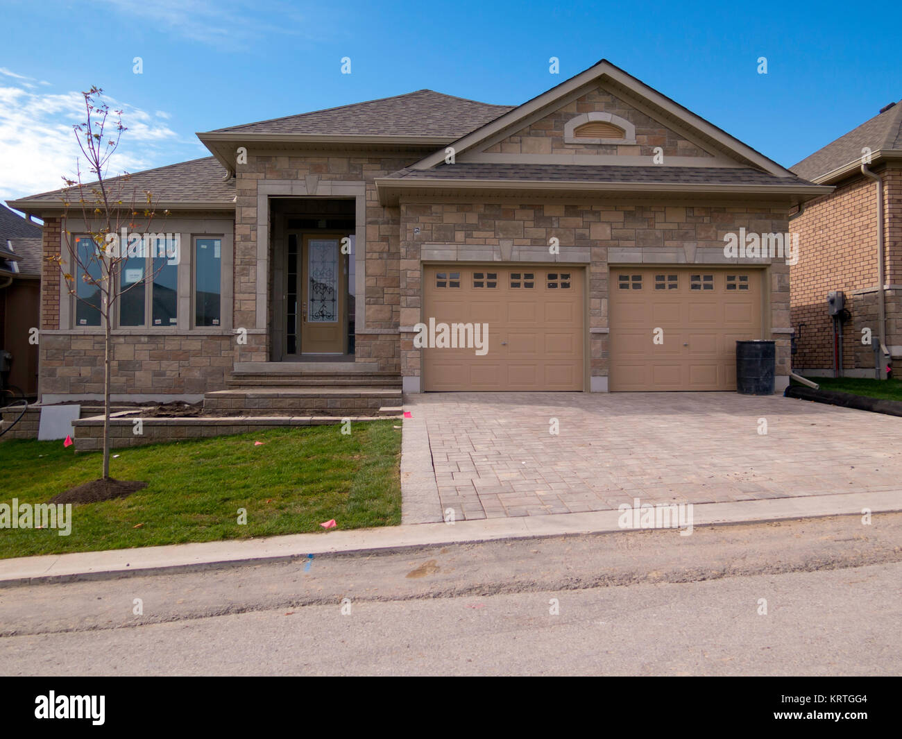 New Home construction of subdivision in Ontario, Canada Stock Photo - Alamy