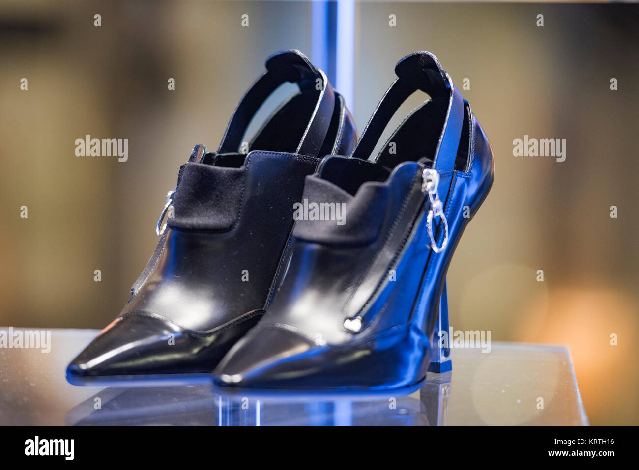 Elegant women shoes Stock Photo - Alamy