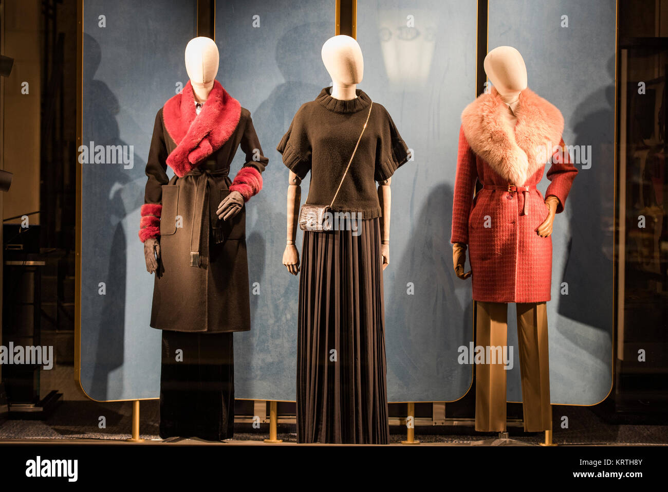 Women clothing store display Stock Photo - Alamy