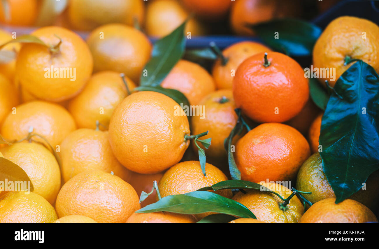 Oranges in a fruit market Stock Photo - Alamy