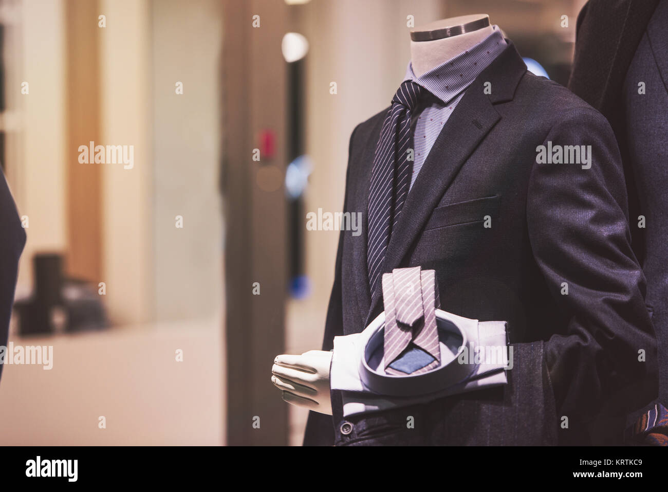 Showcase tie hi-res stock photography and images - Alamy