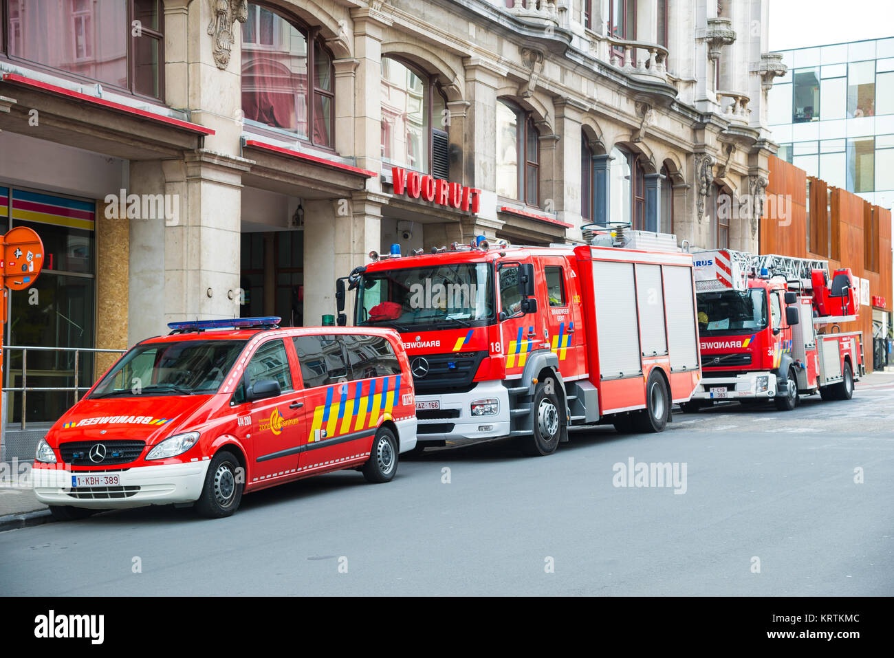 Firefighter trucks hi-res stock photography and images - Alamy