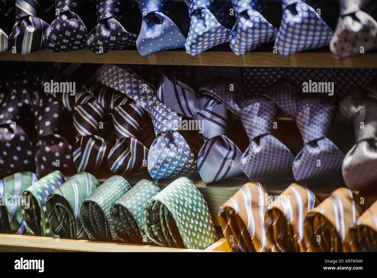 Men with ties hi-res stock photography and images - Alamy